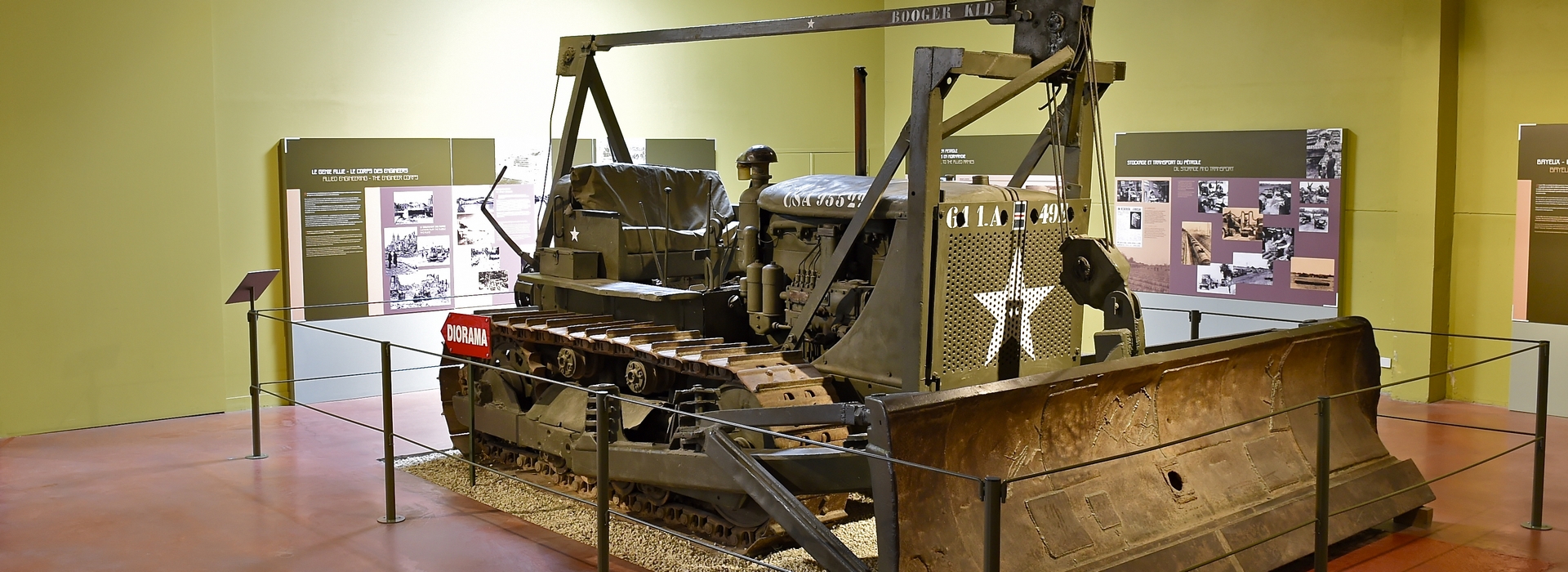 Caterpillar D7 bulldozer - Construction machinery used to build the By ...
